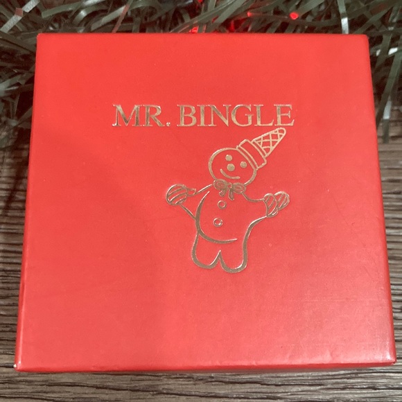 Dillard’s | Jewelry | Dillards Mr Bingle Brooch | Poshmark